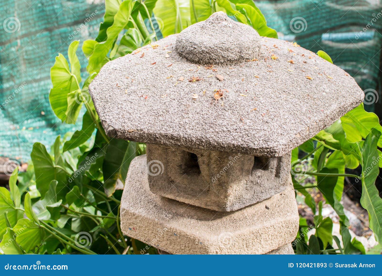 Stone lantern of Japan stock image. Image of autumn - 120421893