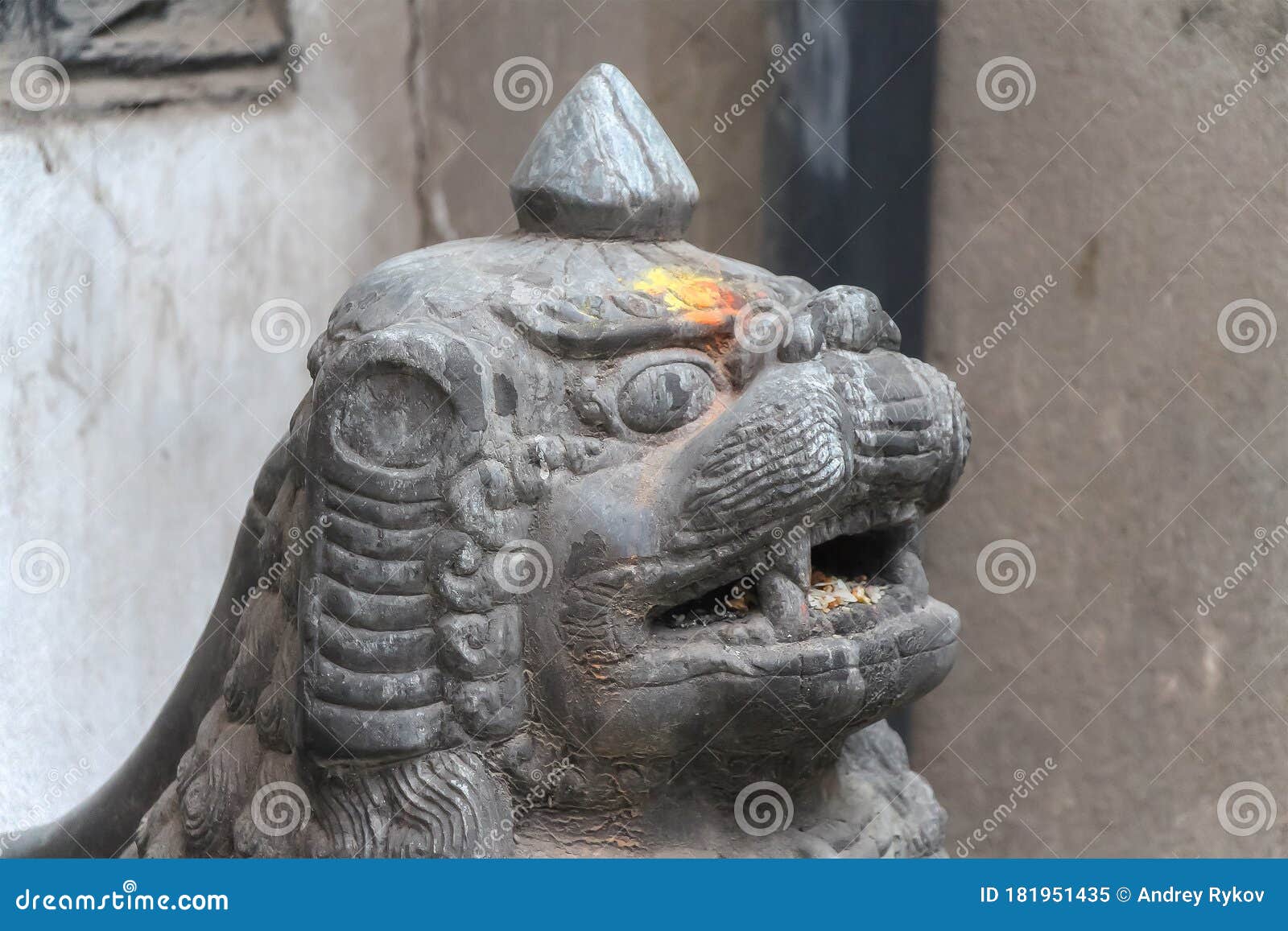 345 Statue Hiding Stock Photos - Free & Royalty-Free Stock Photos from ...