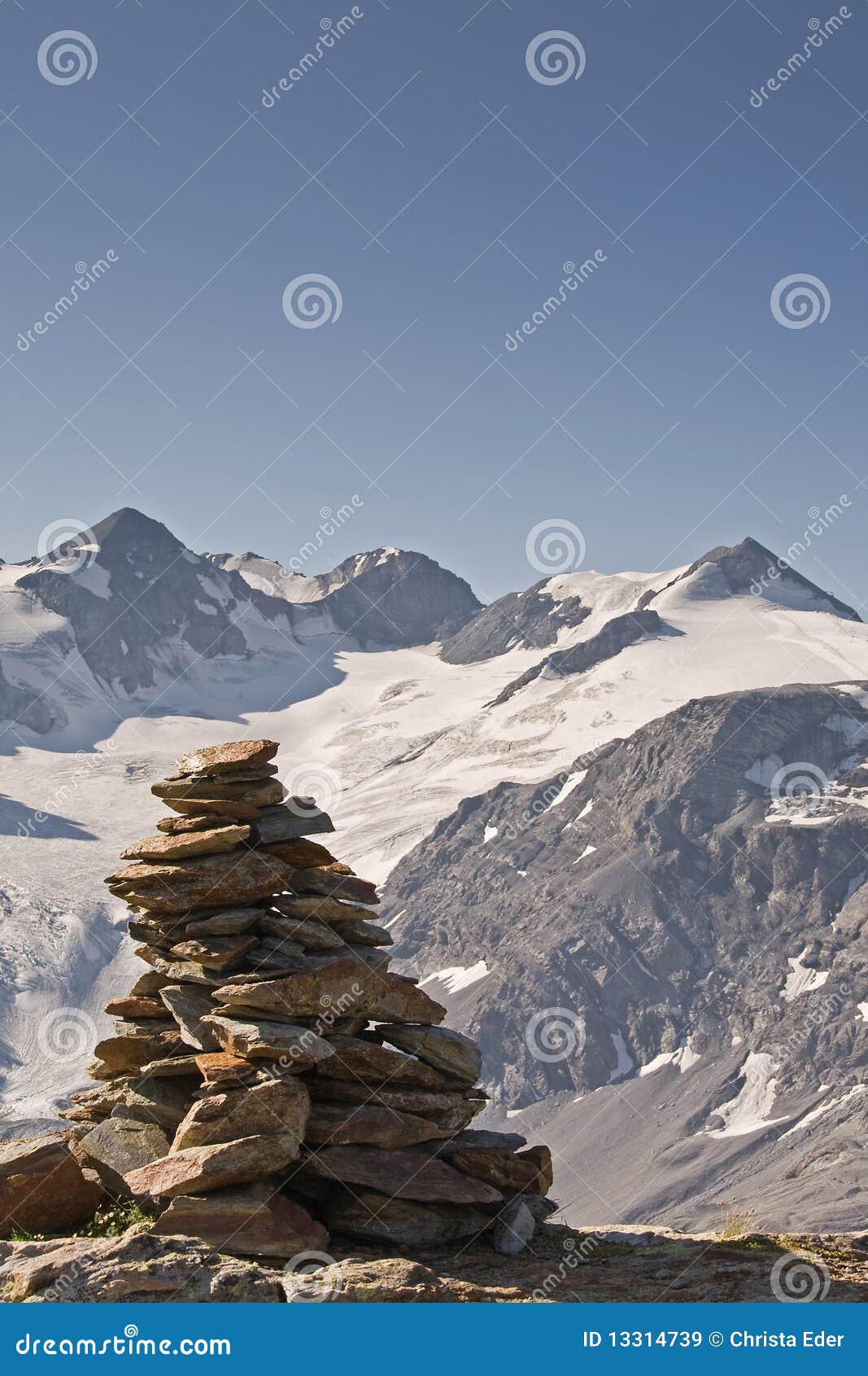 Stone man stock image. Image of guide, marker, mountaineering - 13314739