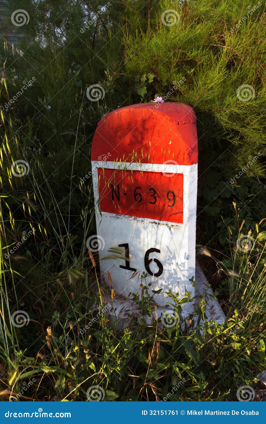 Milestone Or Kilometer Marker In Thailand..White Milestone With Grass ...