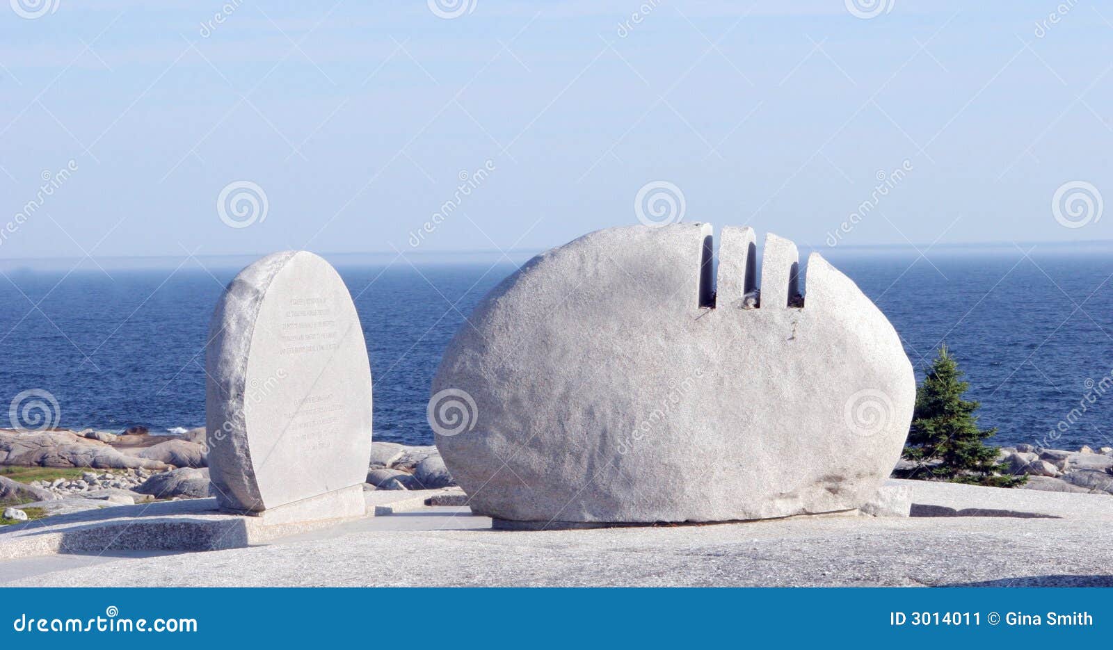 Stone monument editorial photo. Image of environment, quiet - 3014011