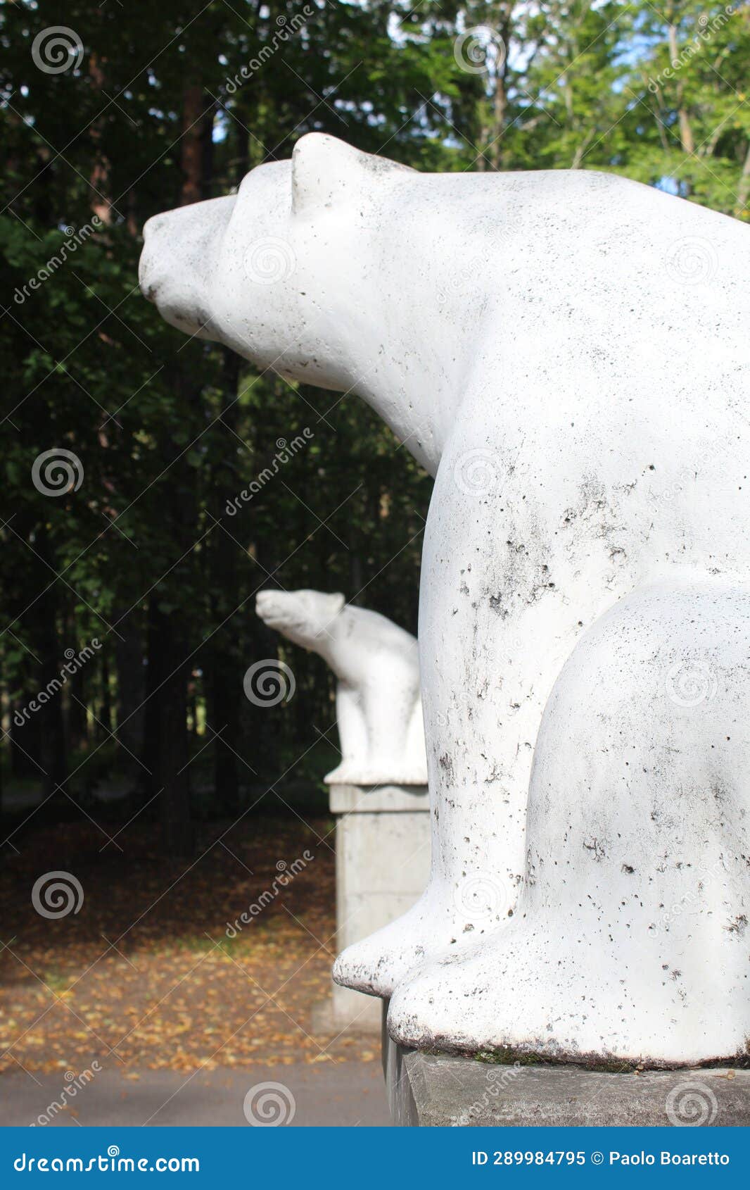 Stone Sculpture of Two White Polar Bears Editorial Image - Illustration ...