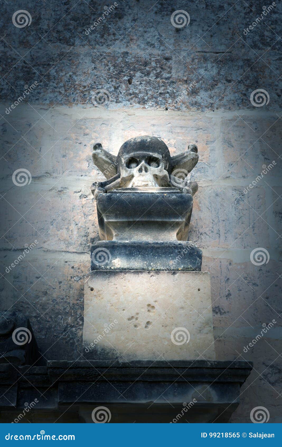 Stone Skull Sculpture on a Church Stock Image - Image of antique, dead ...