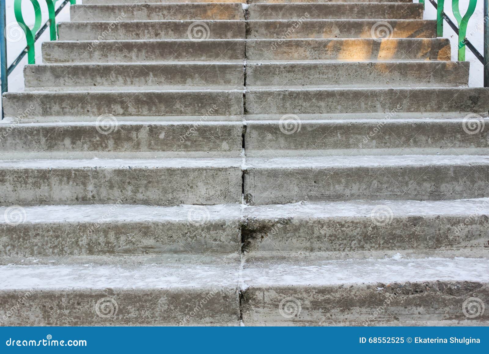 Stone steps of a ladder stock image. Image of view, parkn - 68552525
