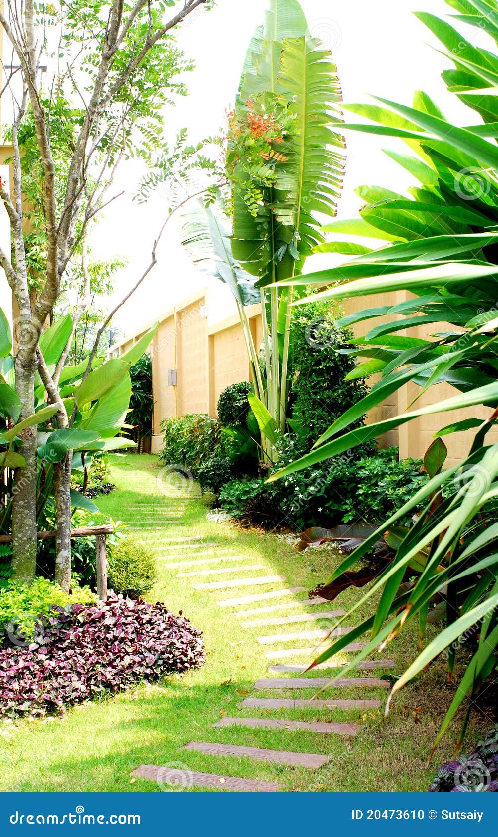 Stone Walkway Winding in Garden Stock Photo - Image of oriental, brick ...
