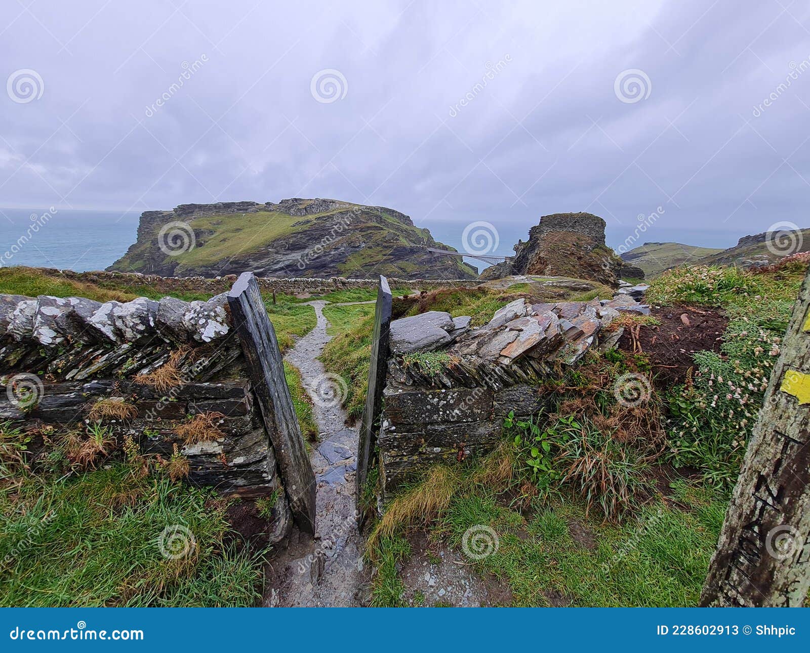 Stone wall in Cornwall stock image. Image of fortification - 228602913