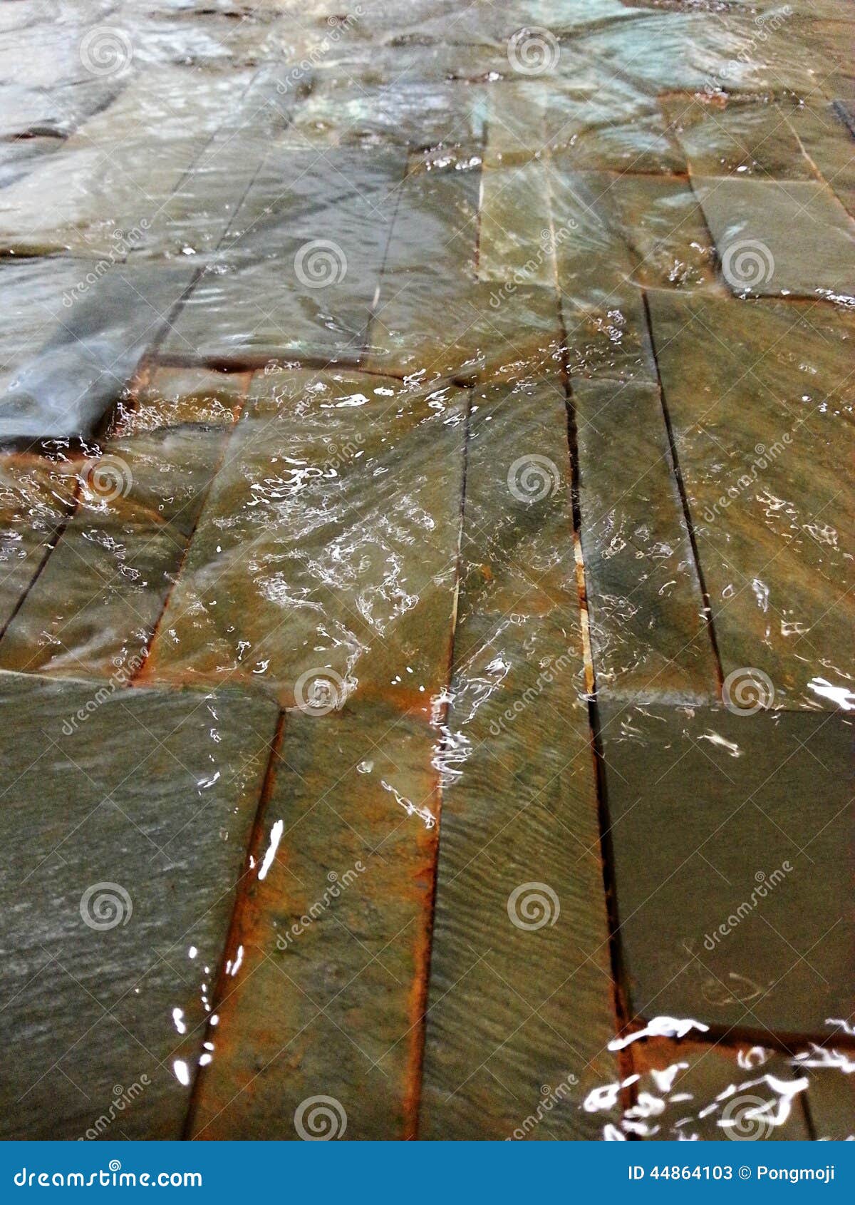 Stone water vertical stock image. Image of nature, wall - 44864103