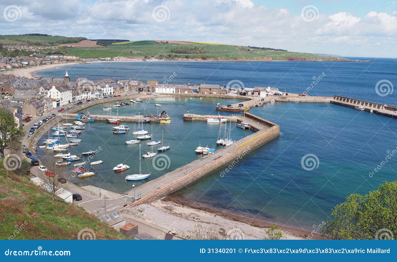 Stonehaven harbor view stock image. Image of tide, landscape - 31340201