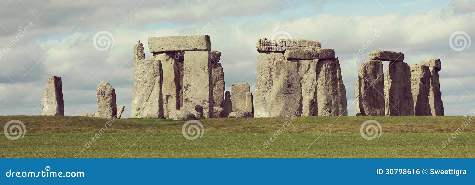 Stonehenge, England: Legendary Complex of Ancient Druids Stock Photo ...