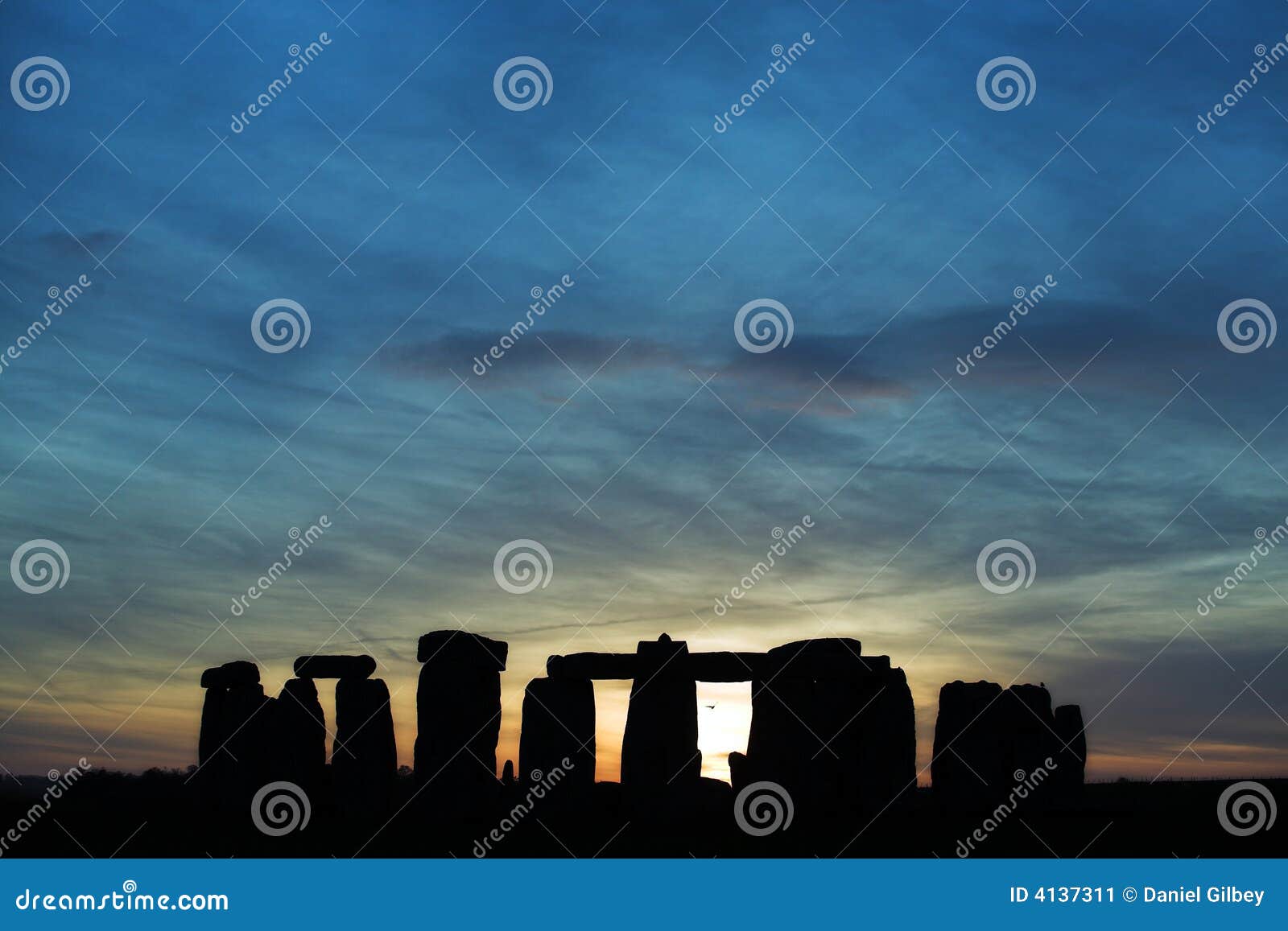Stonehenge at sunset stock image. Image of attraction - 4137311