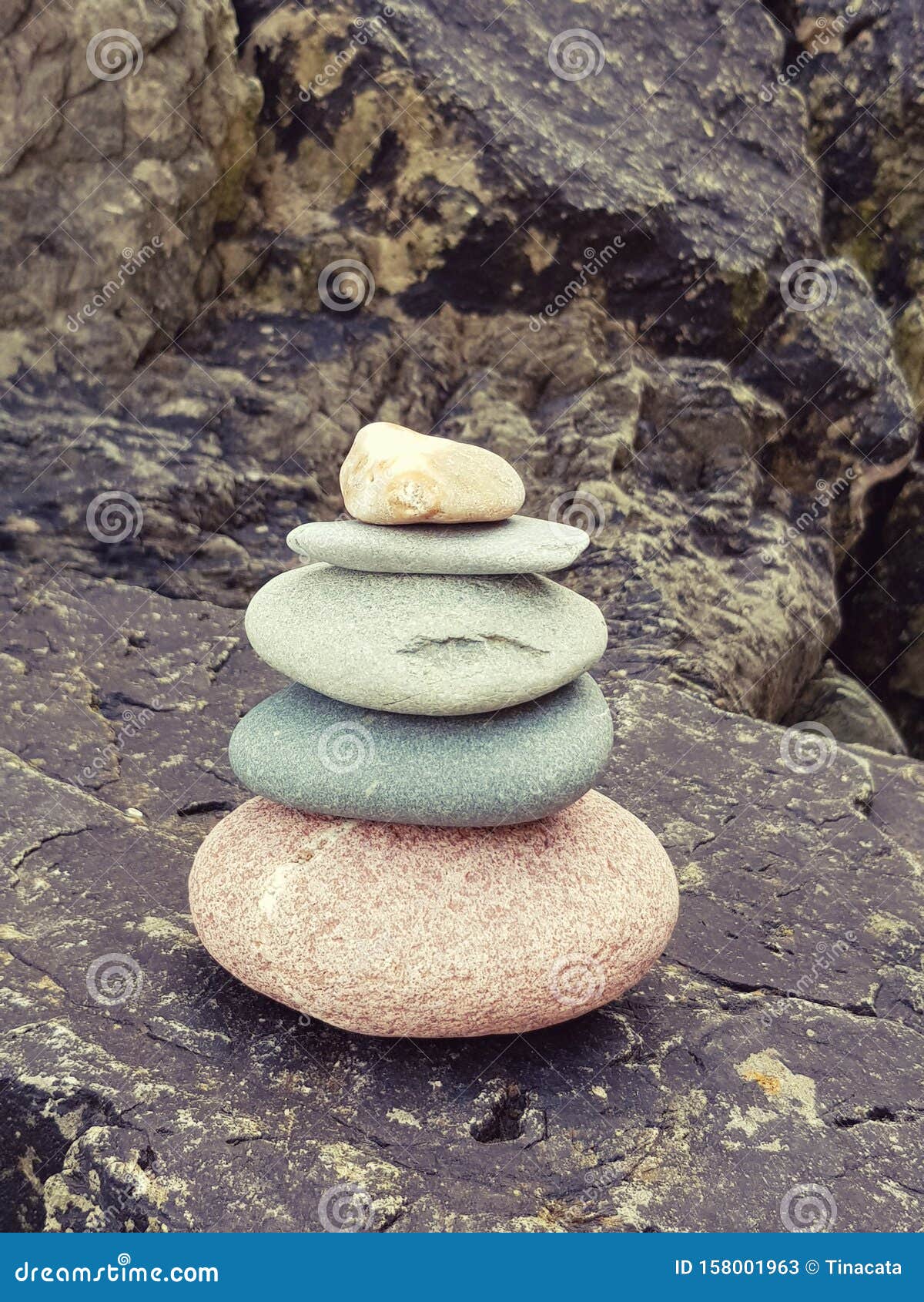 Stones in an Infinity Shape Stock Image - Image of shape, forms: 158001963