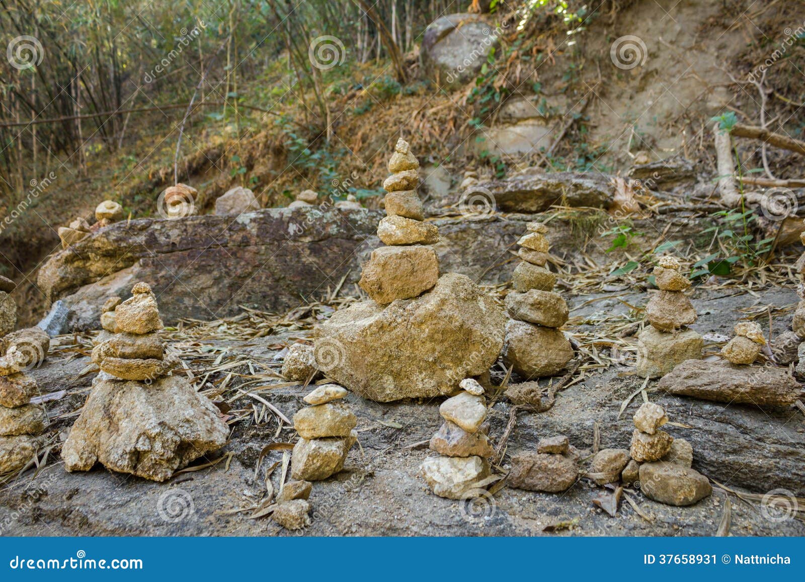 Stones pyramid stock image. Image of relaxation, arrangement - 37658931