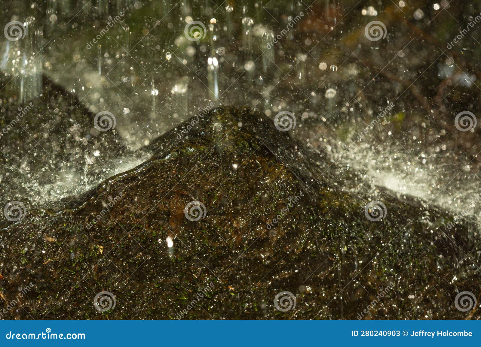 Stop Action Flash of a Waterfall Reveals the Individual Droplets Stock ...