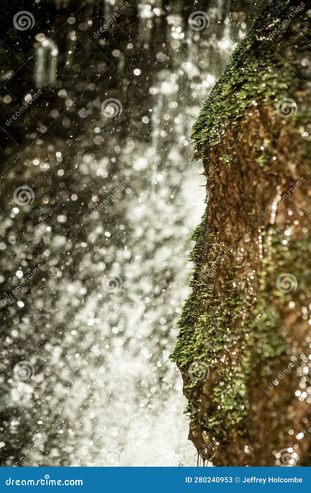 Stop Action Flash of a Waterfall Reveals the Individual Droplets Stock ...