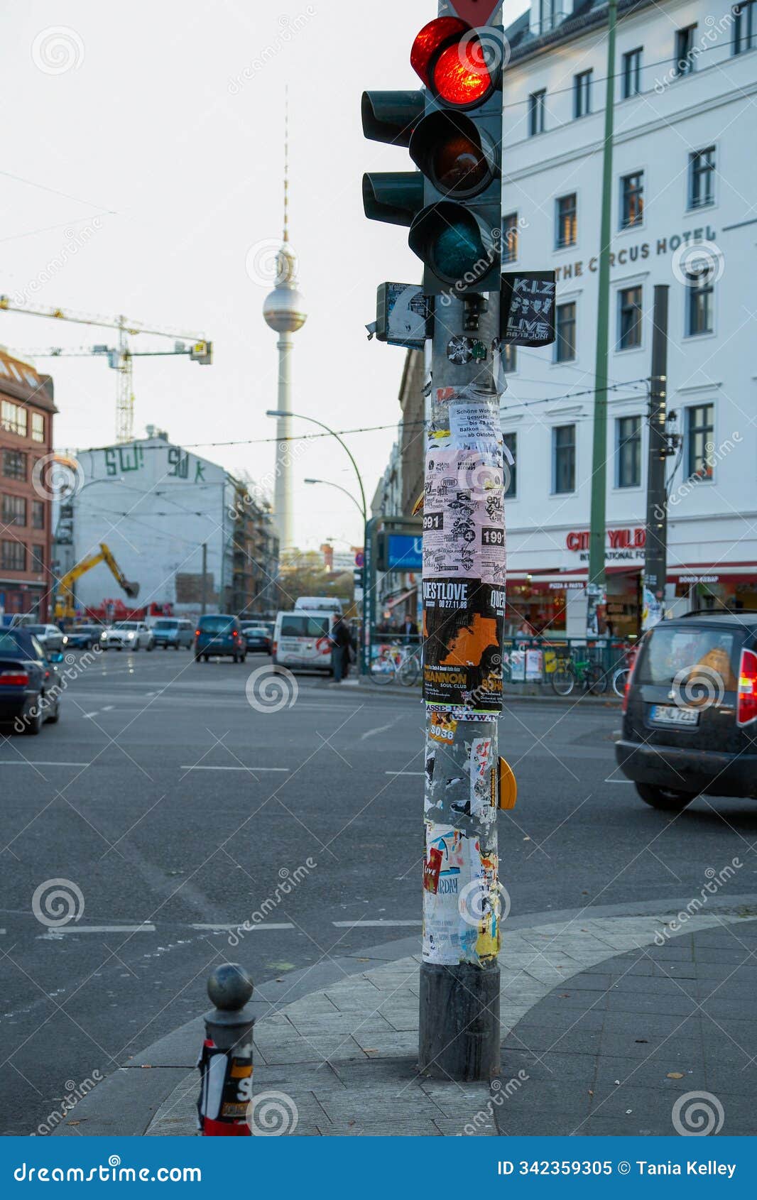 Stop sign in Berlin editorial image. Image of east, lane - 342359305