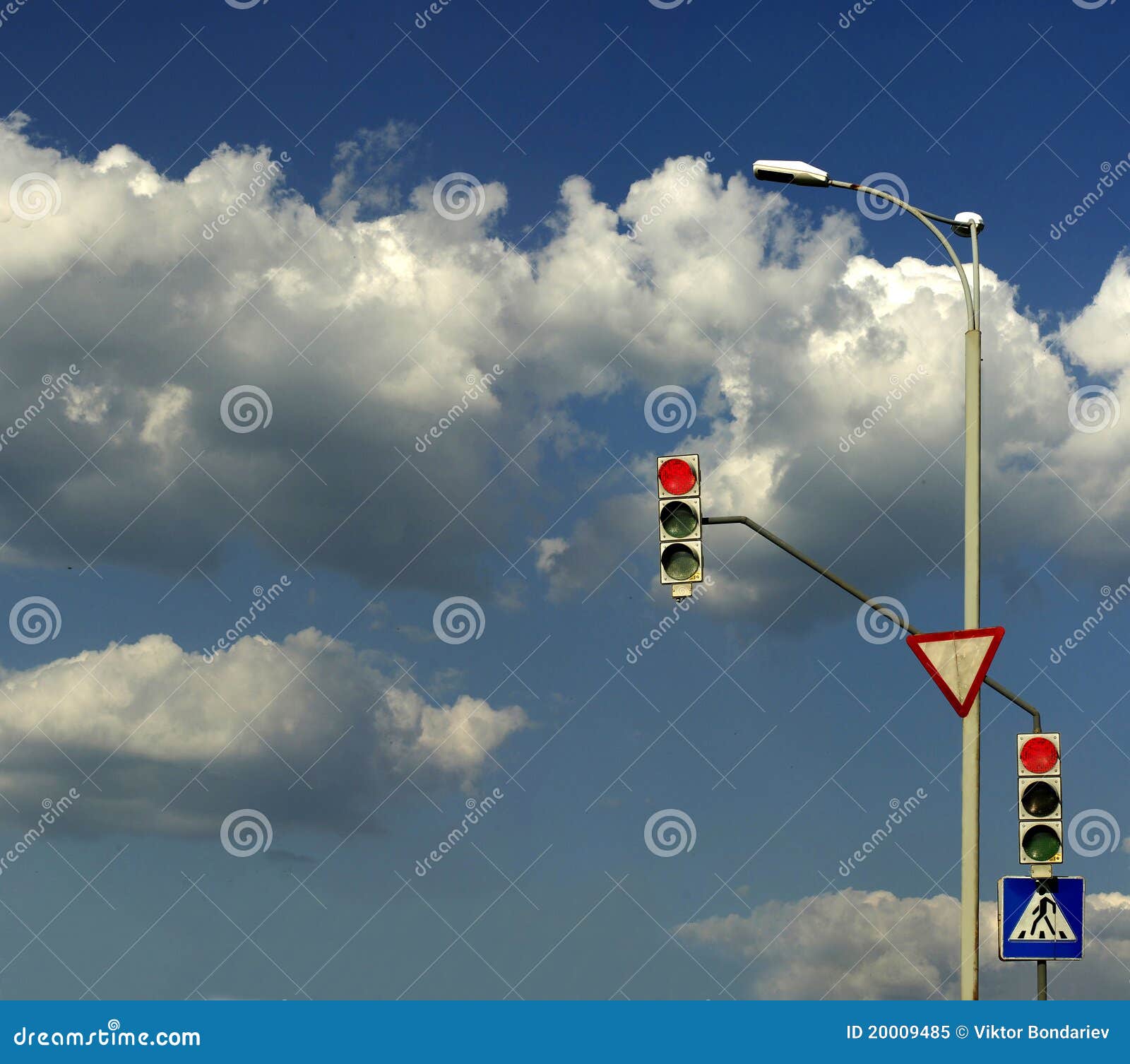 Stoplight stock image. Image of rush, risk, drive, light - 20009485