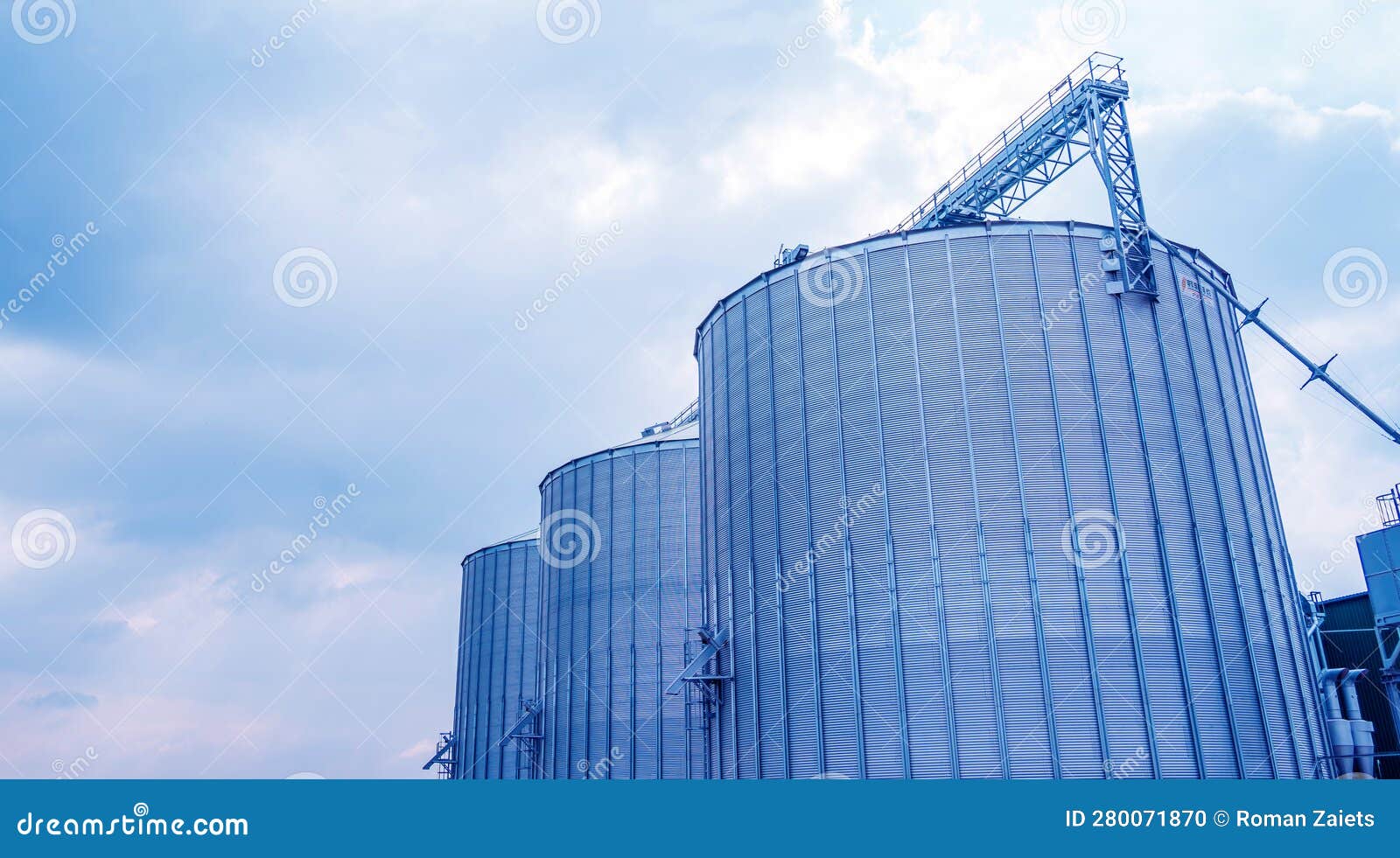 Storage Tanks Cultivated Agricultural Crops Processing Plant Stock ...