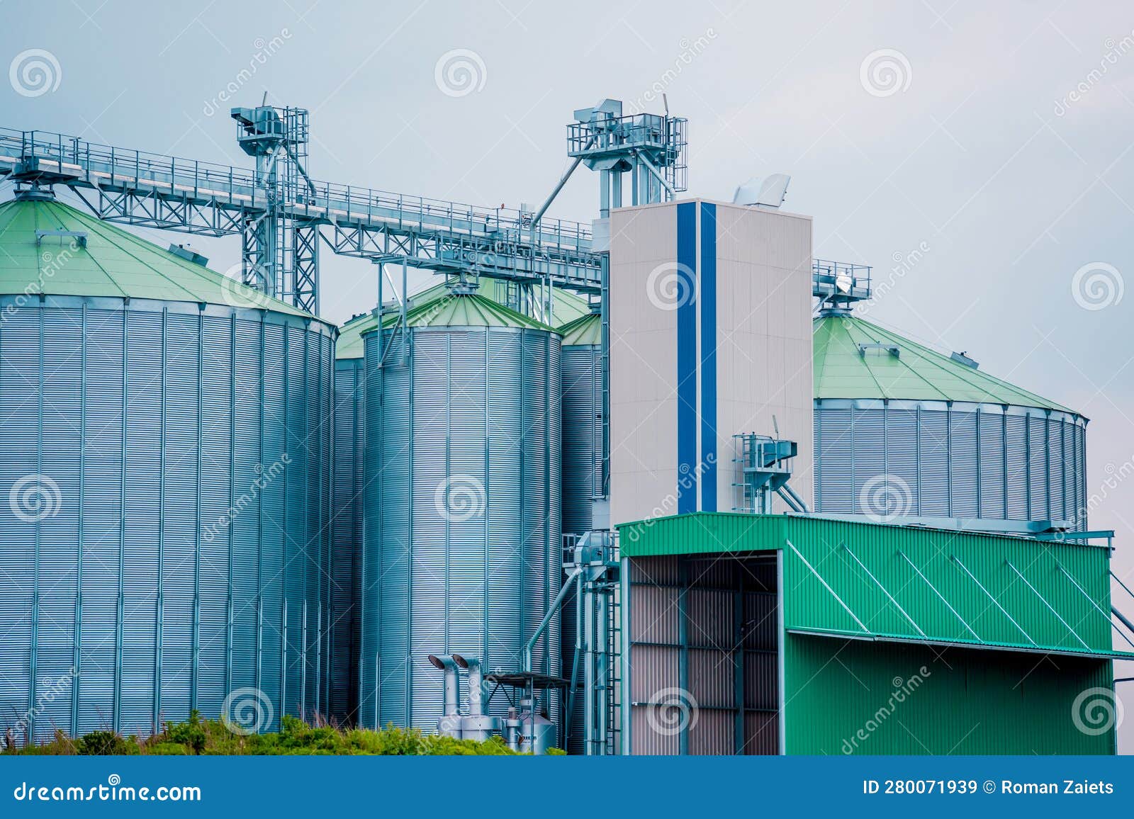 Storage Tanks Cultivated Agricultural Crops Processing Plant Stock ...