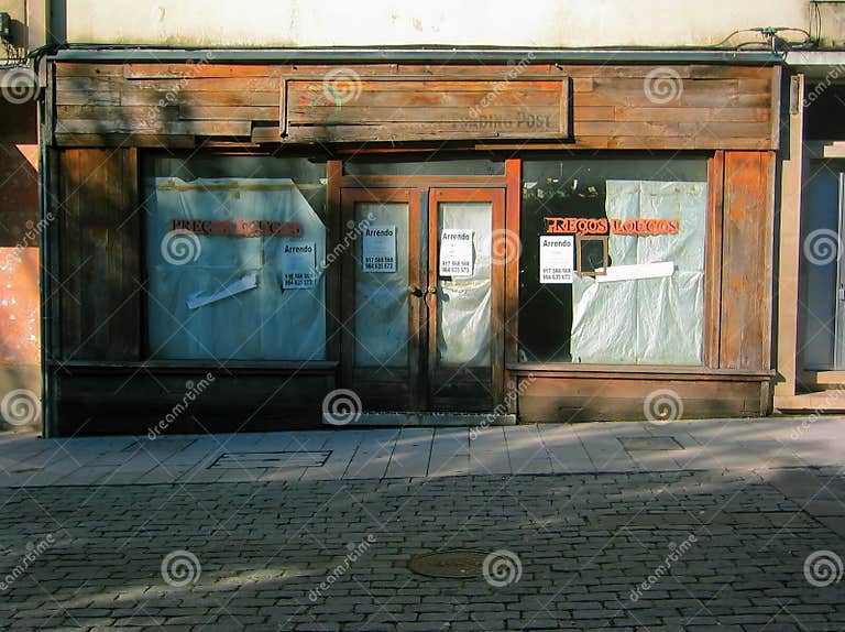 Store Sales Failure stock image. Image of shut, bankrupcy - 2510719