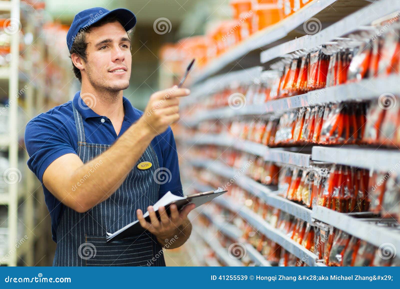 Store Worker Counting Stock Stock Image - Image of salesman, good: 41255539