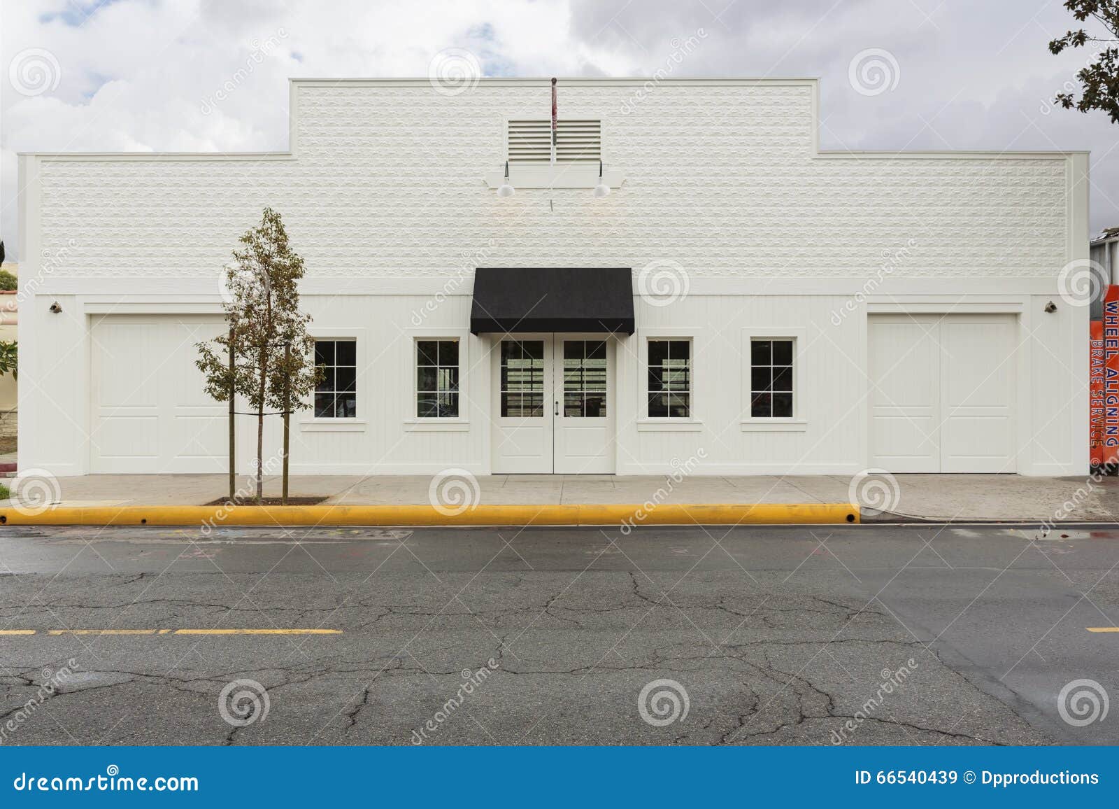 2,308 White Storefront Building Stock Photos - Free & Royalty-Free ...