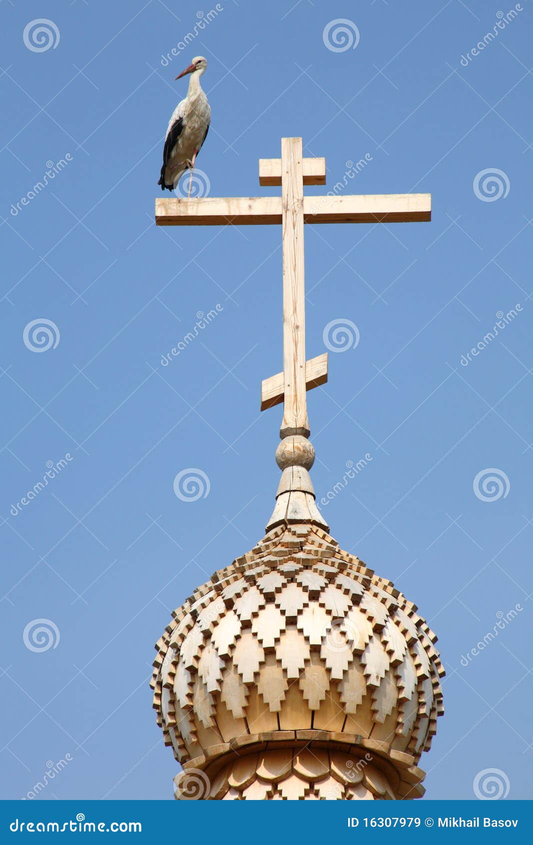 Stork wooden cross stock image. Image of bird, stork - 16307979