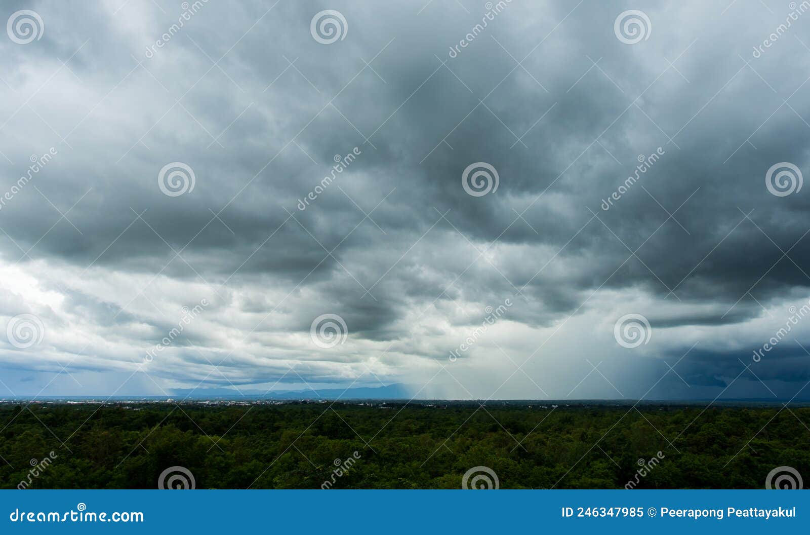 Storm Clouds with the Rain. Nature Environment Dark Huge Cloud Sky ...