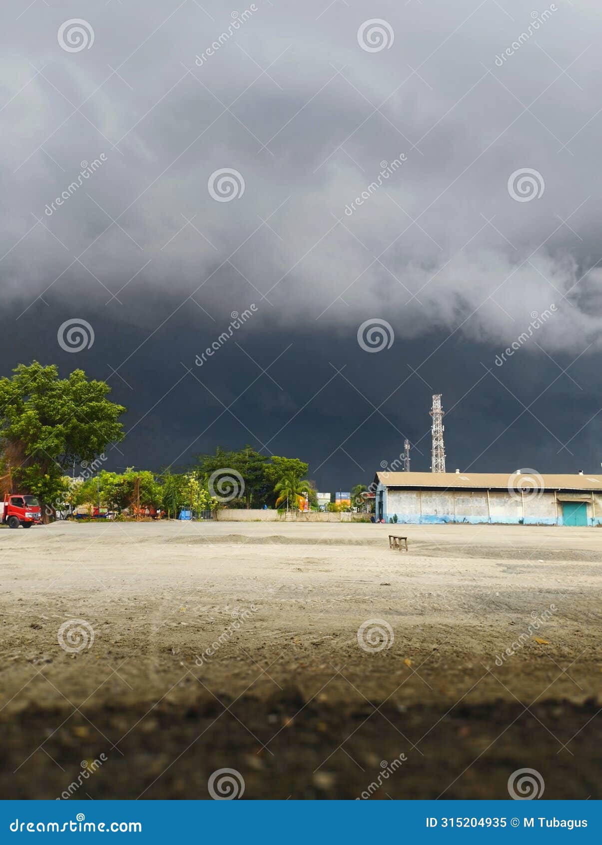 Storm Rain Cloud Scary Plans Stock Image - Image of scary, rain: 315204935