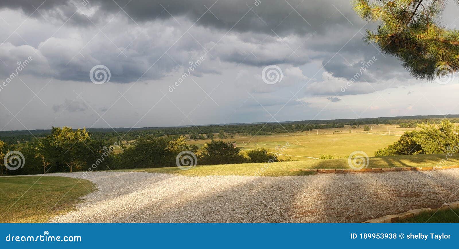 Storm rolling in. stock photo. Image of horizon, soil - 189953938