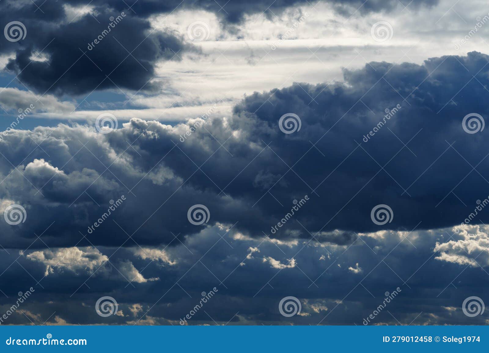 Storm Sky, Dark Dramatic Clouds during Thunderstorm, Rain and Wind ...