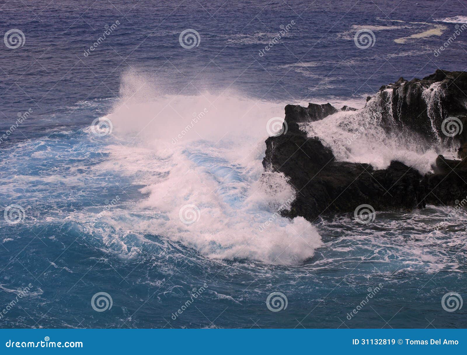 Storm surf in hawaii stock image. Image of surf, surge - 31132819