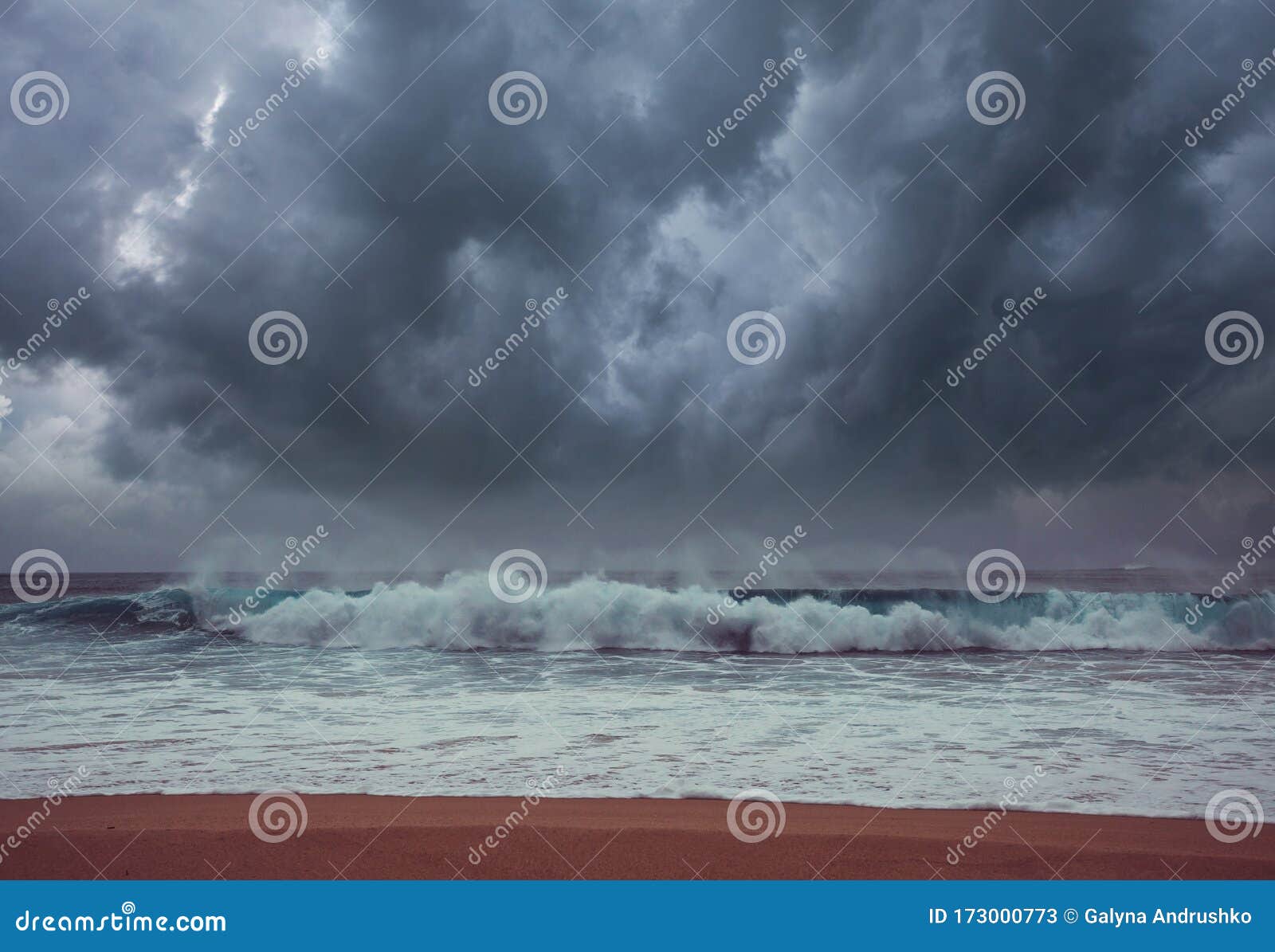 Storm weather on sea stock image. Image of hawaii, dangerous - 173000773