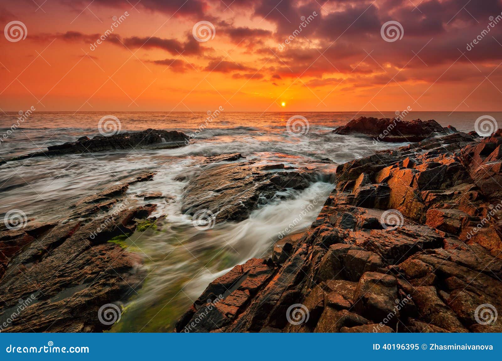 Stormy sea at sunrise stock image. Image of horizon, summer - 40196395