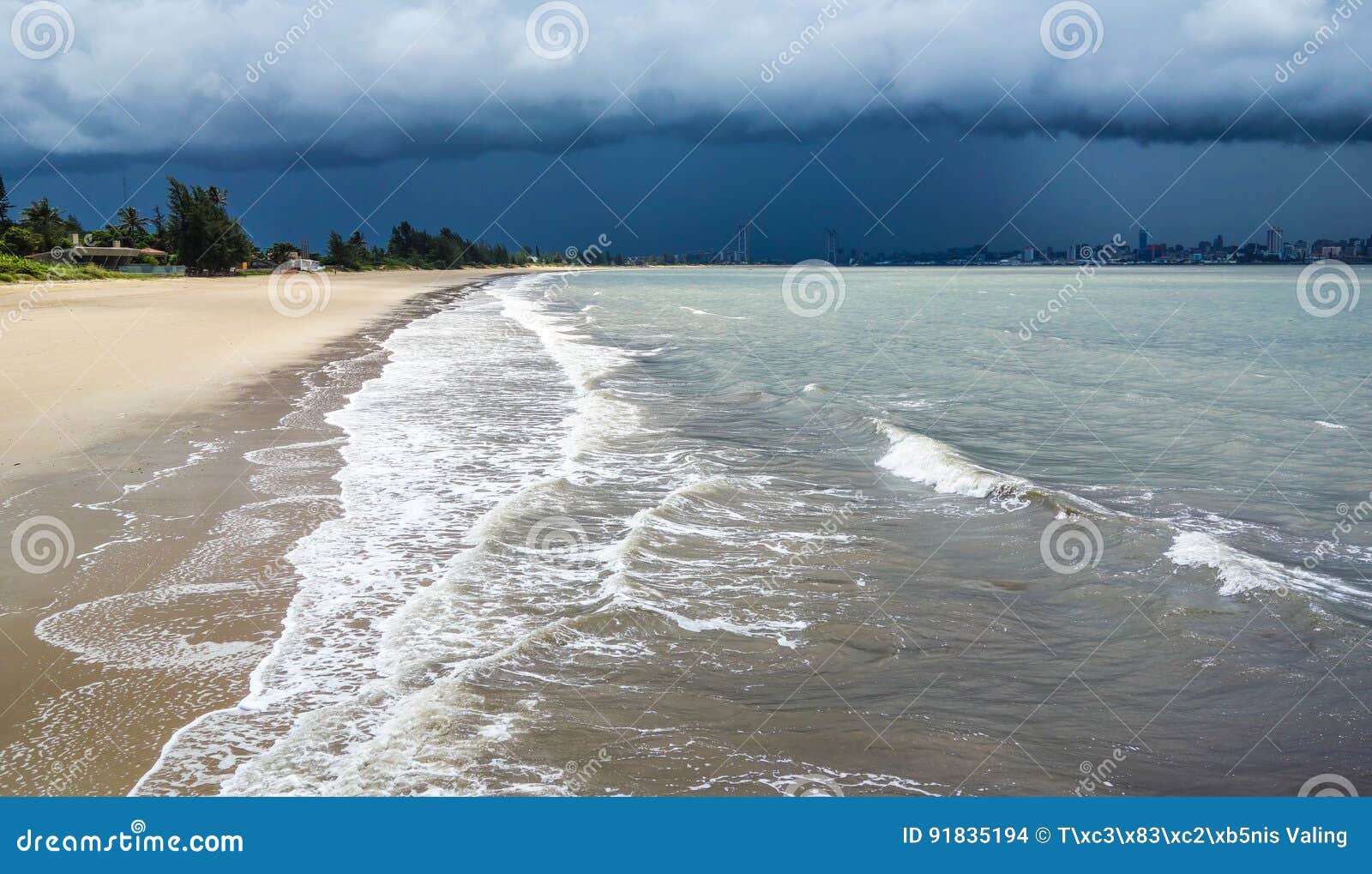 Stormy Weather and Maputo Bay Stock Photo - Image of sightseeing, sand ...