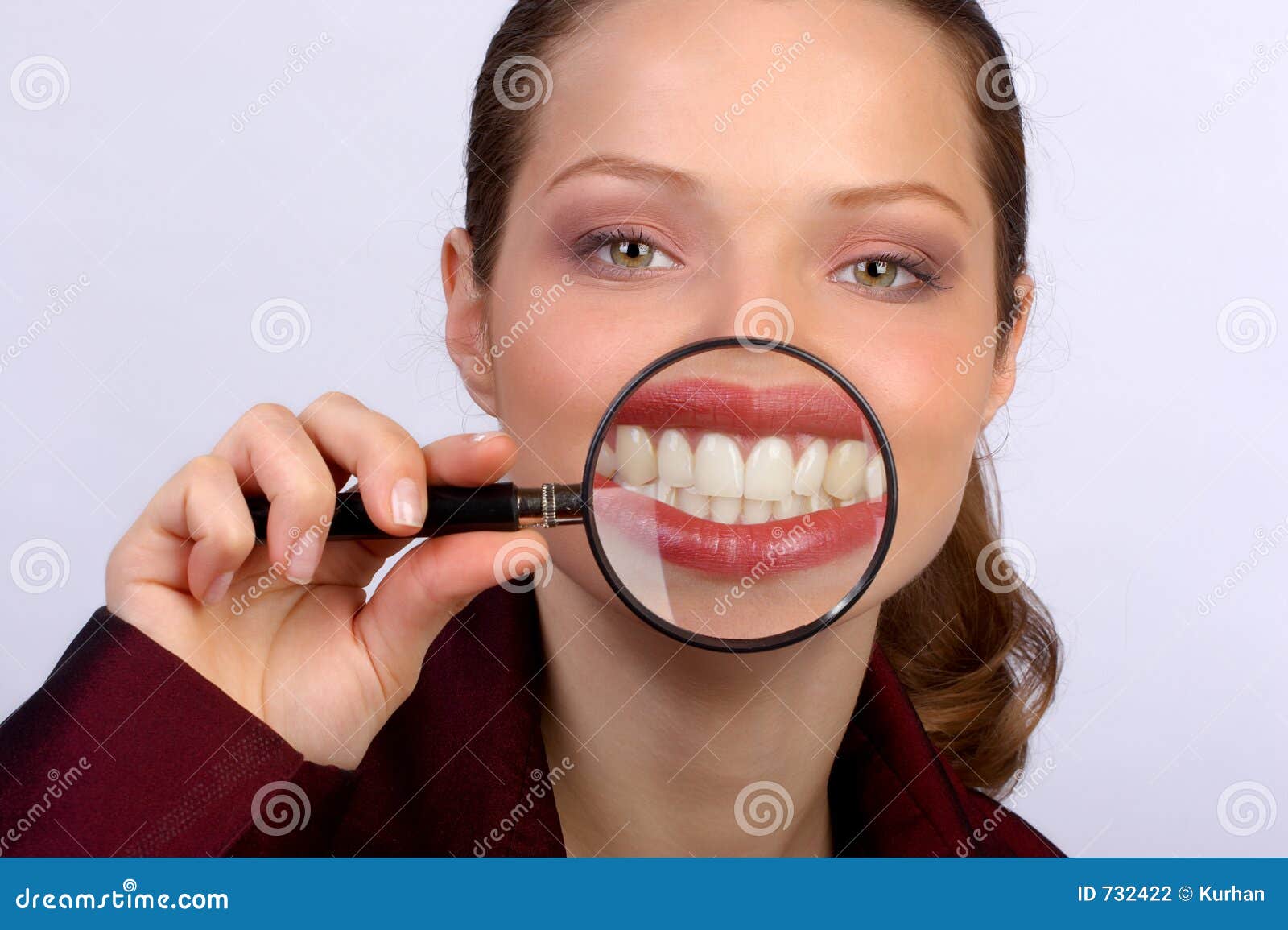 Stort leende arkivfoto. Bild av grina, kvinnlig, kalcium - 732422