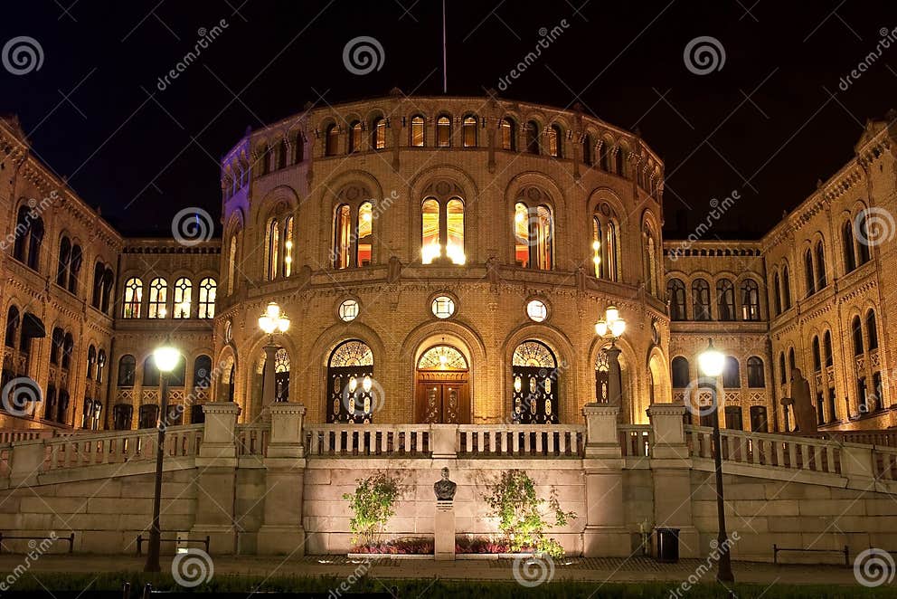 Stortinget Oslo imagem de stock. Imagem de oslo, vista - 8242171