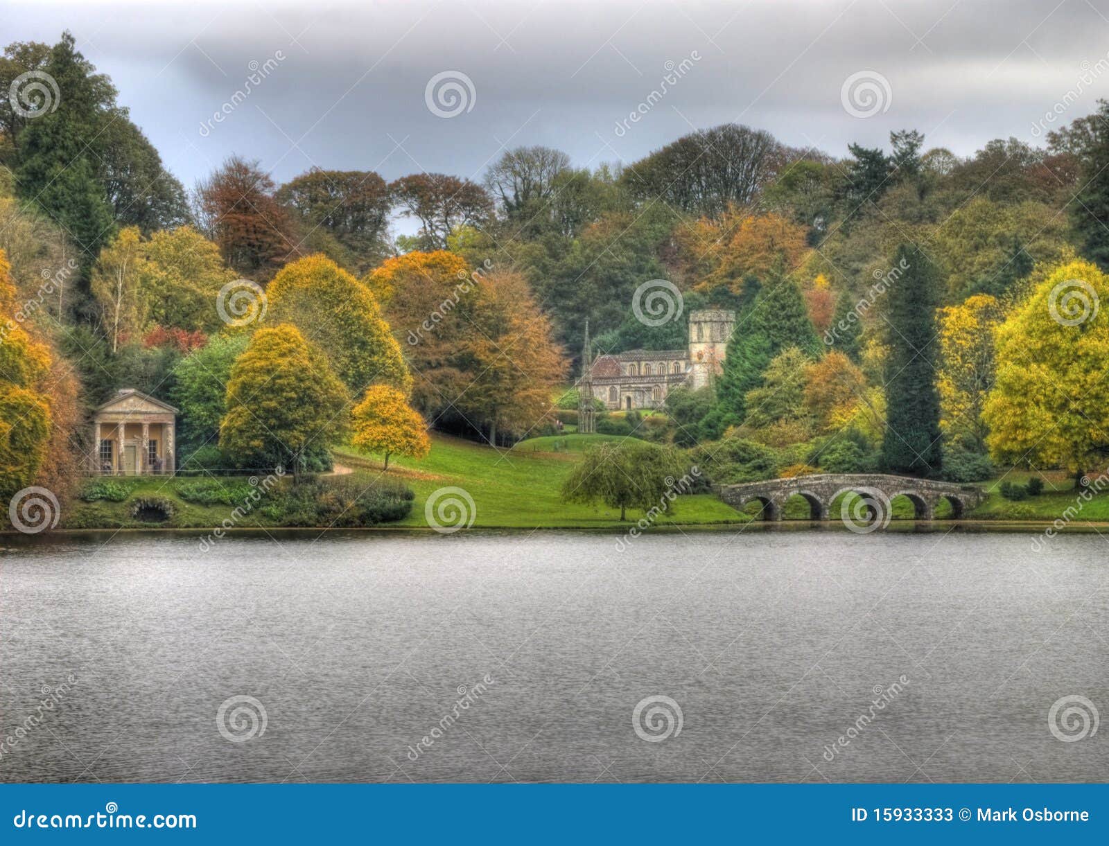 Stourhead National Trust stock image. Image of tree, bridge - 15933333