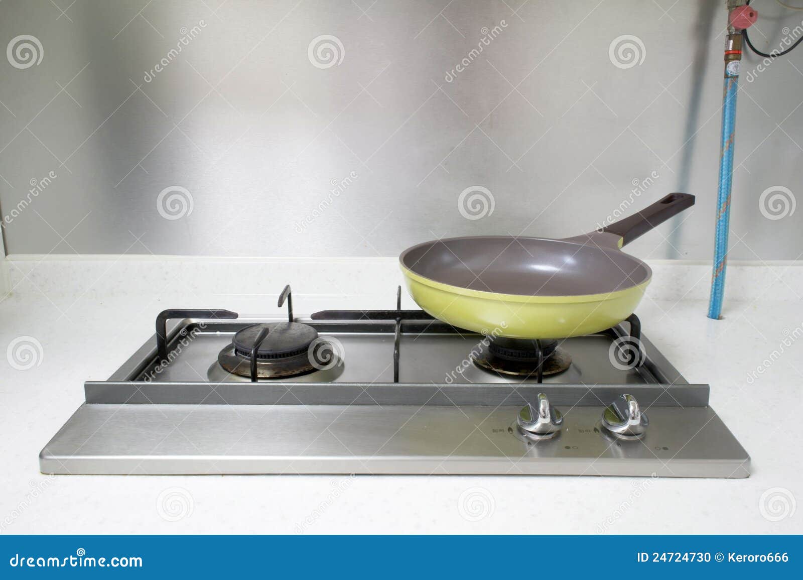Stove and pan stock photo. Image of heat, fire, range - 24724730