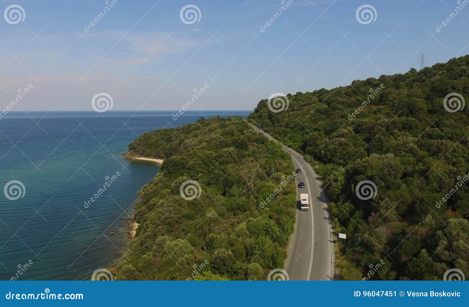 Strada dal mare immagine stock. Immagine di egeo, acqua - 96047451