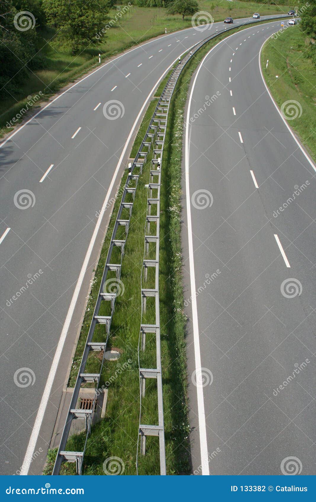 Strada principale fotografia stock. Immagine di albero - 133382