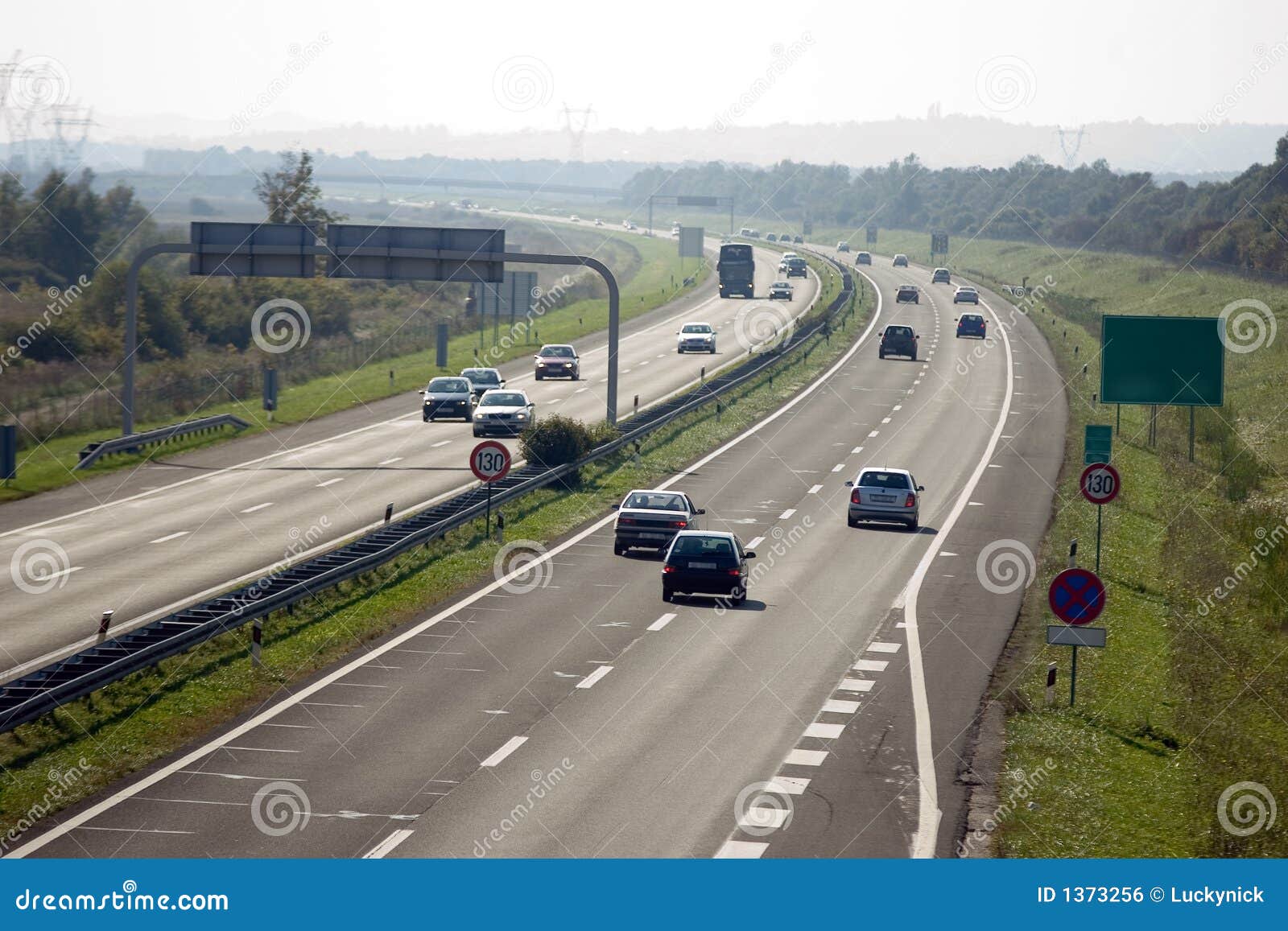 Strada principale fotografia stock. Immagine di biglietto - 1373256