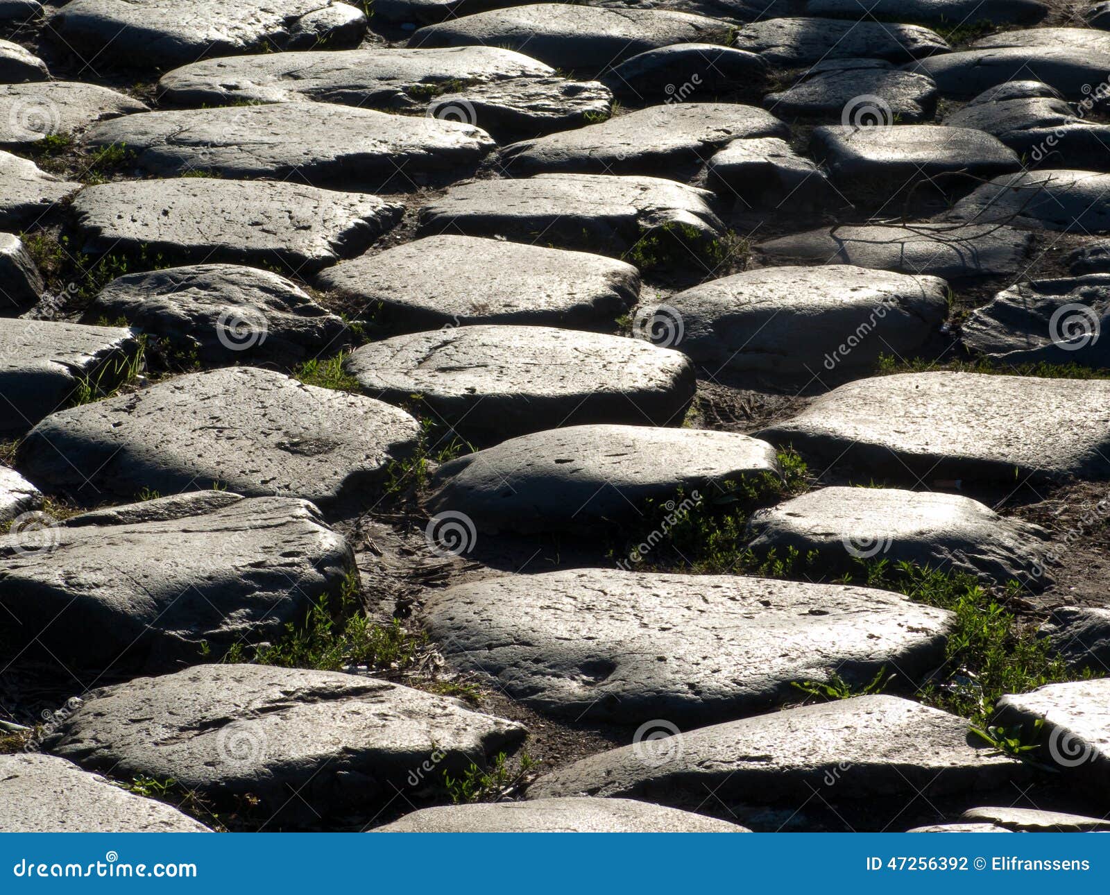 Strada romana antica fotografia stock. Immagine di strada - 47256392