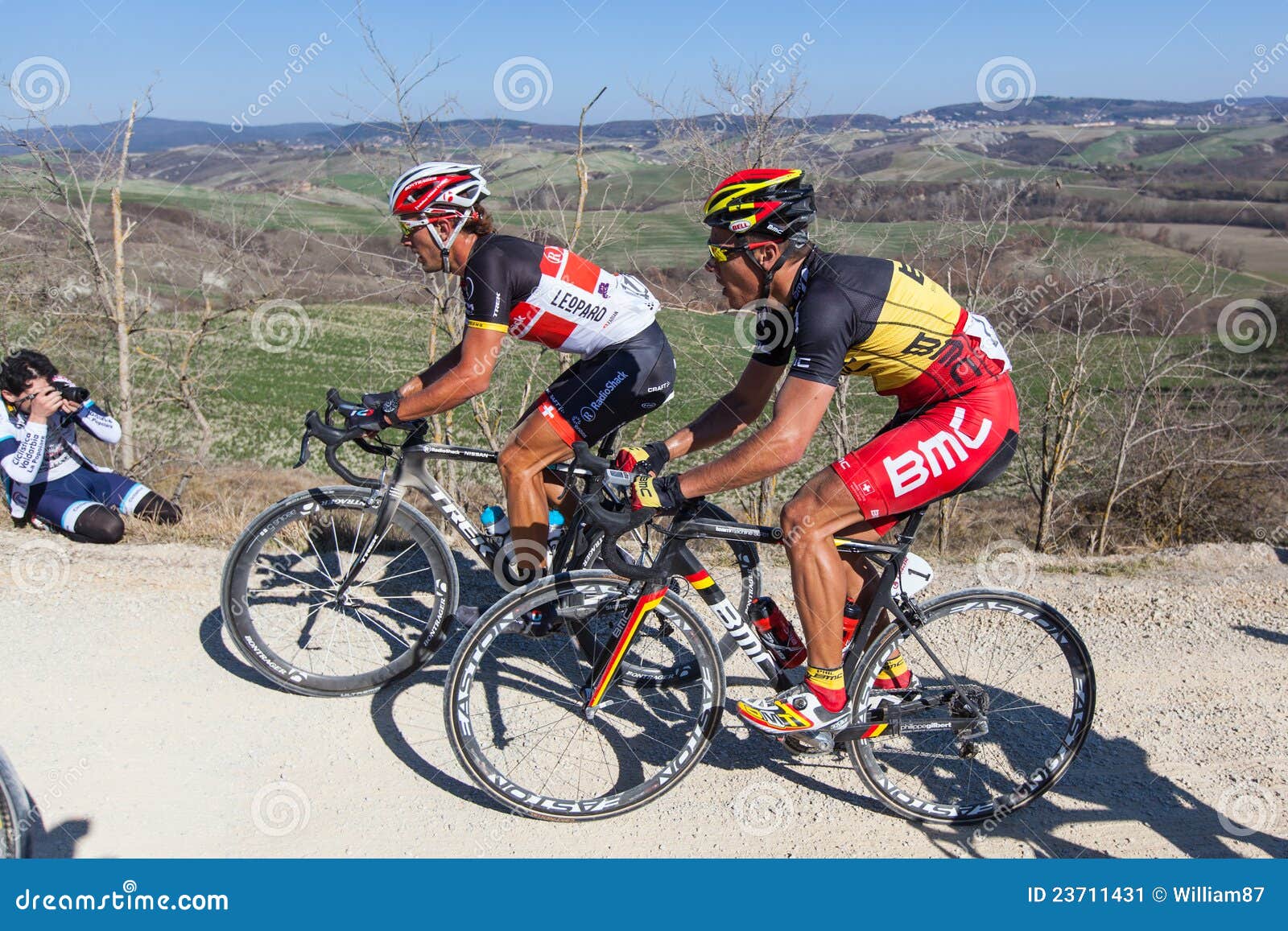 Strade Bianche 2012 editorial photo. Image of bicycle - 23711431