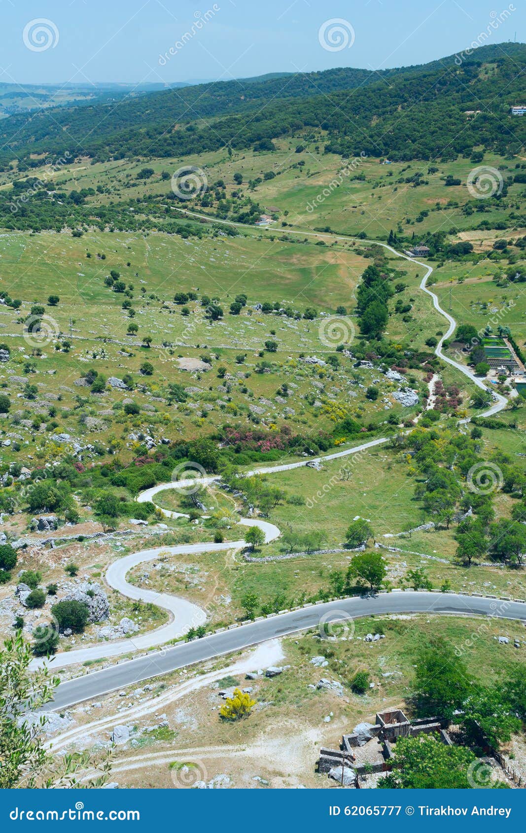 Strade strette in Spagna immagine stock. Immagine di prato - 62065777