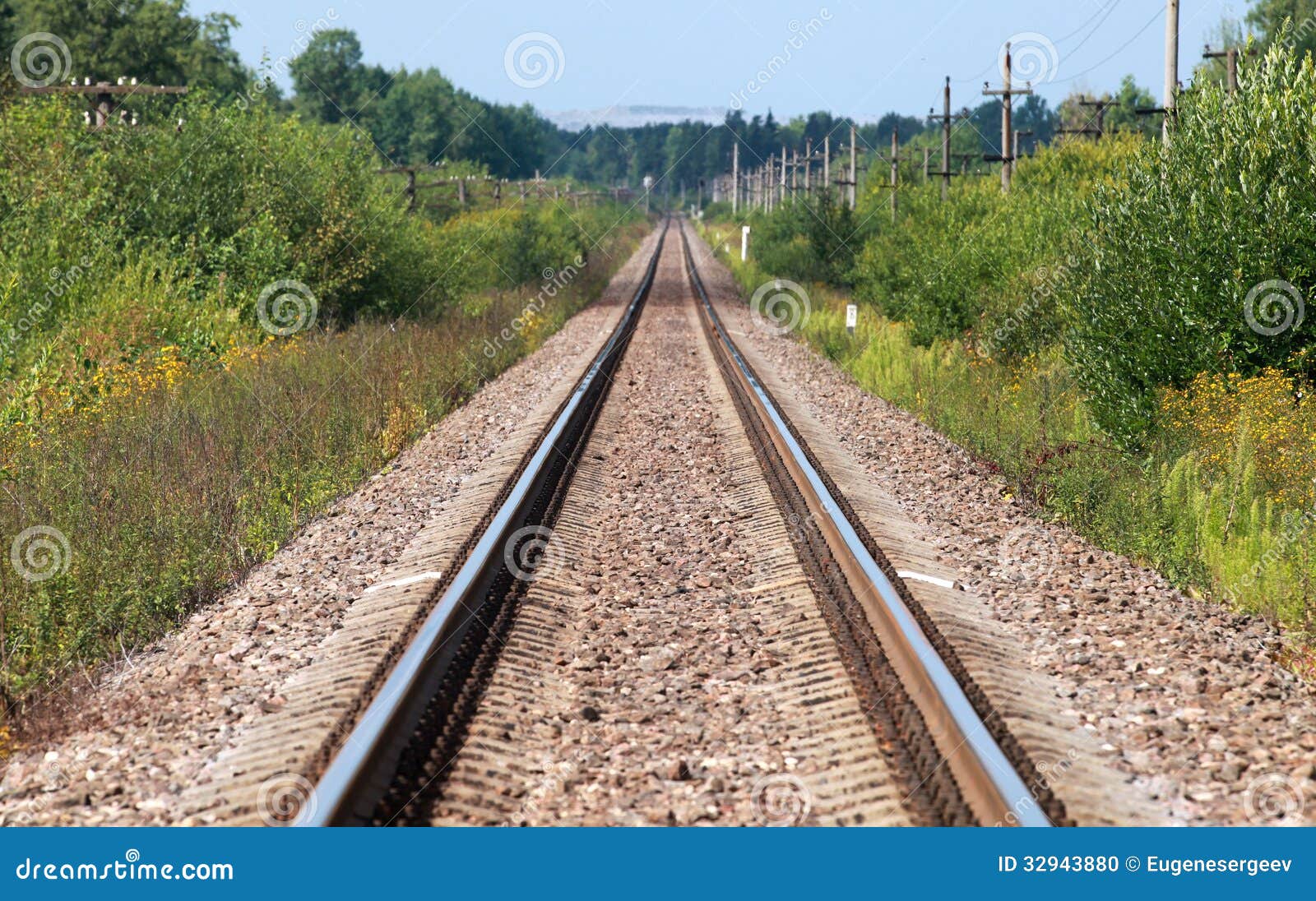 Straight Railway Perspective Stock Photo - Image of horizon, blue: 32943880