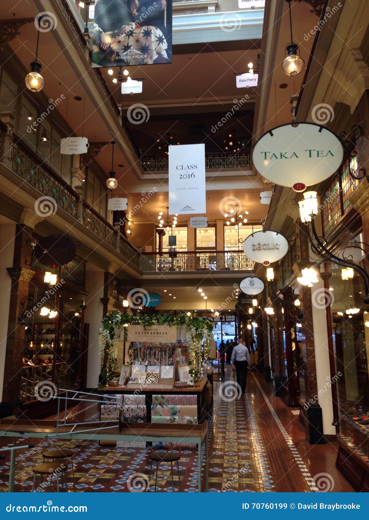 Colonial Architecture Olde World Shopping Mall Editorial Stock Image ...