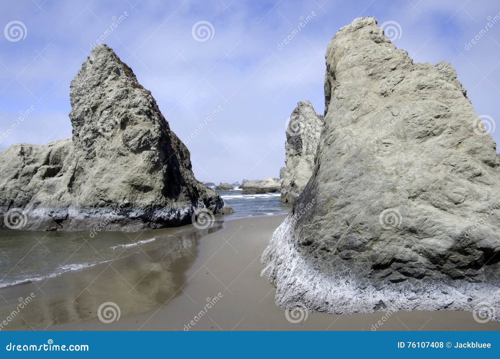 Strand, Felsen, Himmel stockfoto. Bild von gesicht, nave - 76107408