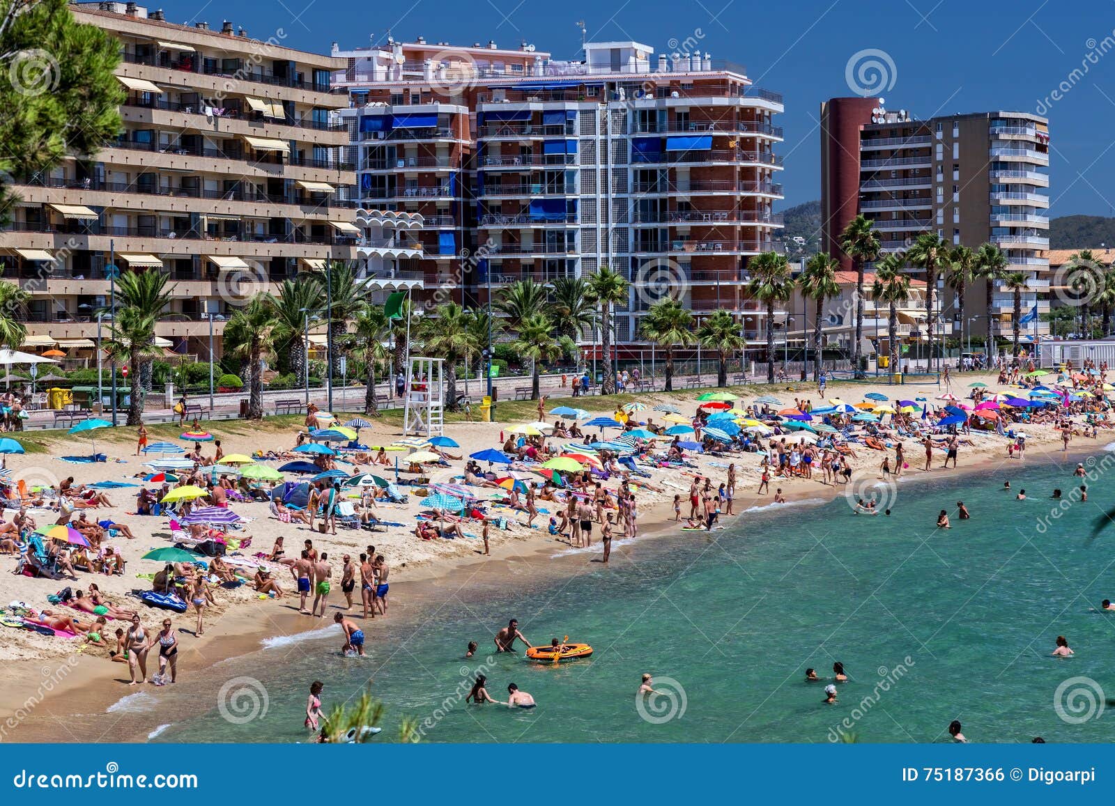 Strand Op Costa Brava (Sant Antoni De Calonge) Van Spanje Redactionele ...