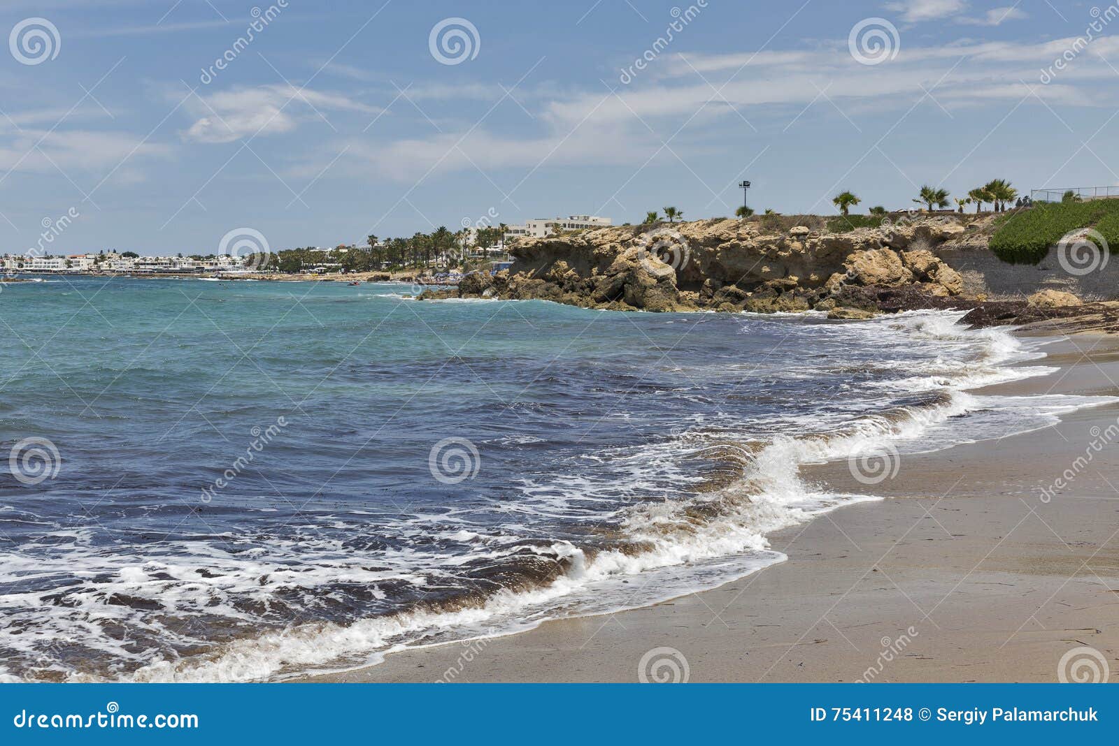 Strand in Paphos, Zypern stockfoto. Bild von geschichte - 75411248