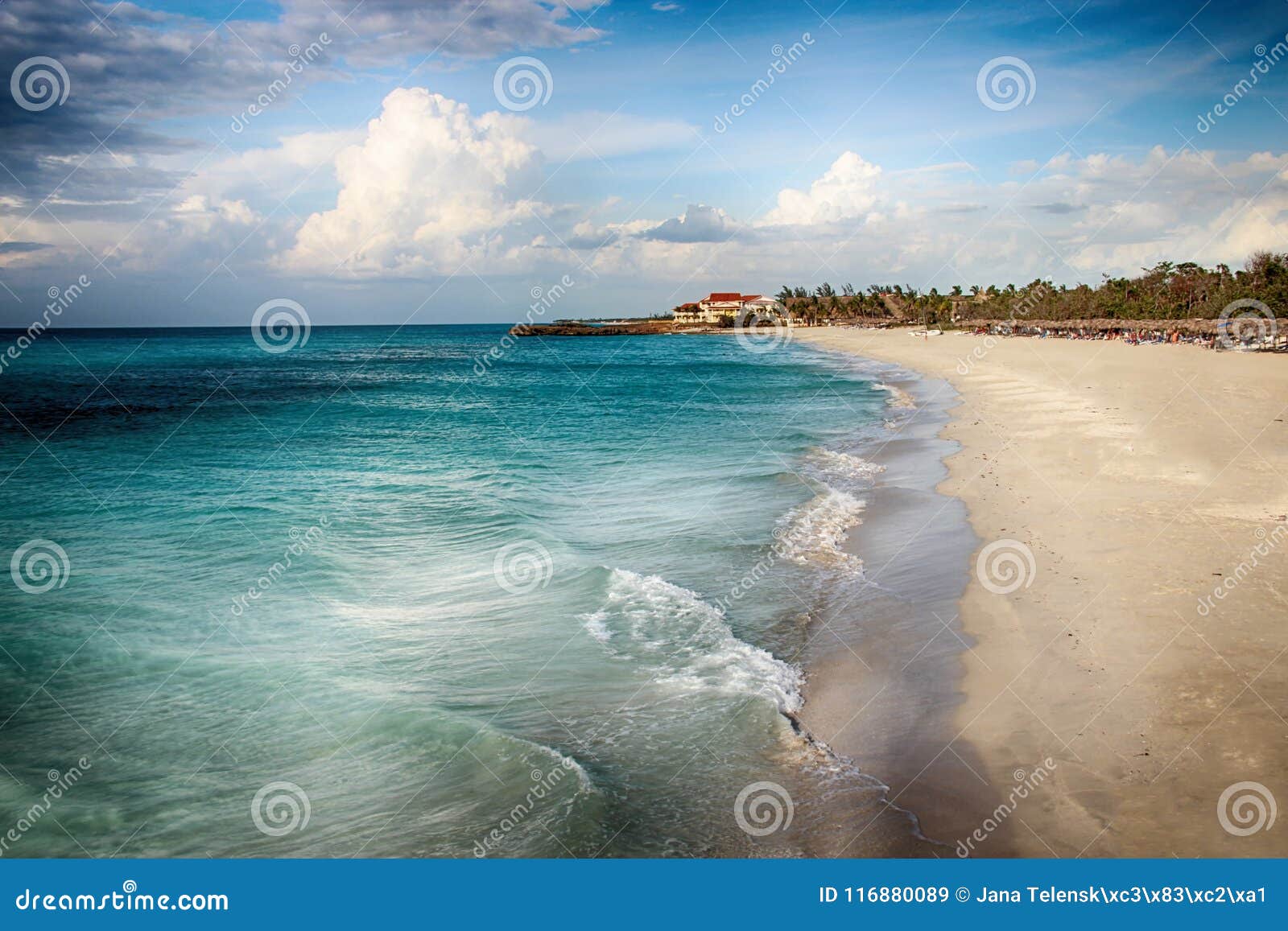 Strand Und Ozean Varadero in Kuba Stockbild - Bild von überraschen ...